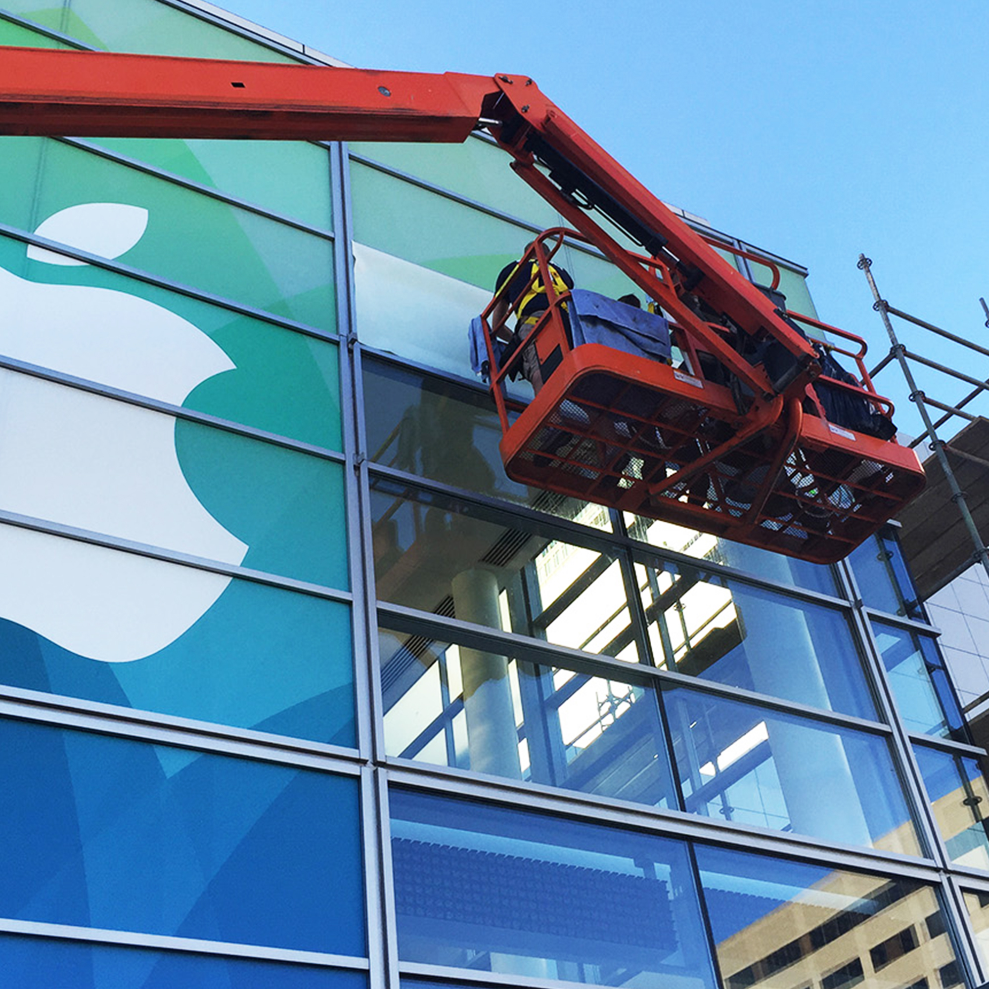 VisualPro – Graphic Design & Large Format Printing Services