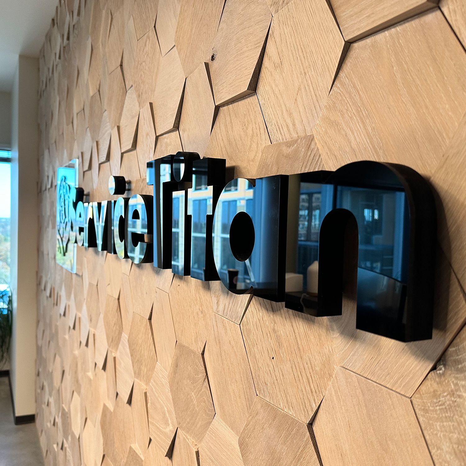 VisualPro – Graphic Design & Large Format Printing Services